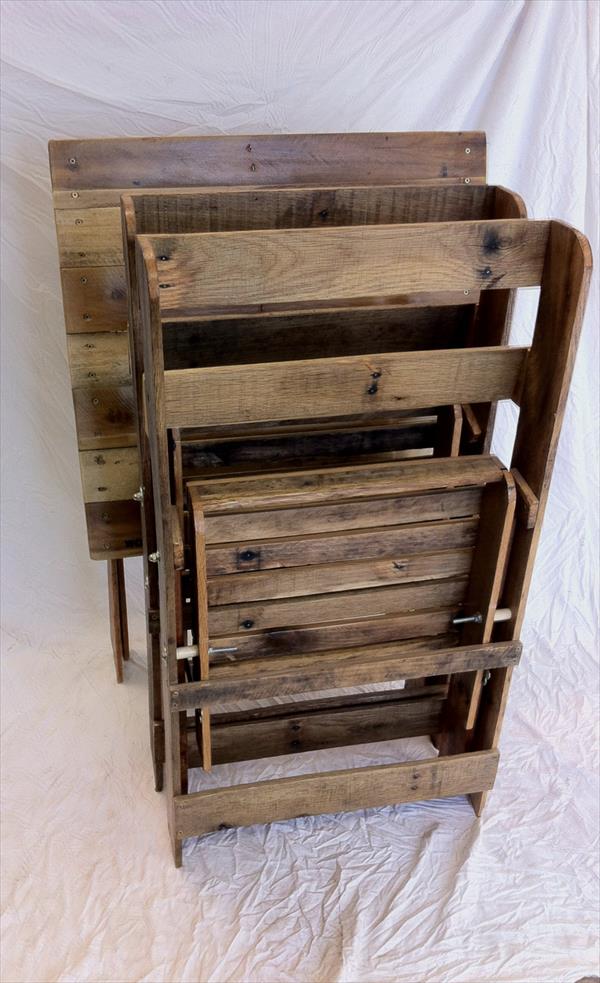 Pallet Folding Chairs and Table | Pallet Furniture Plans